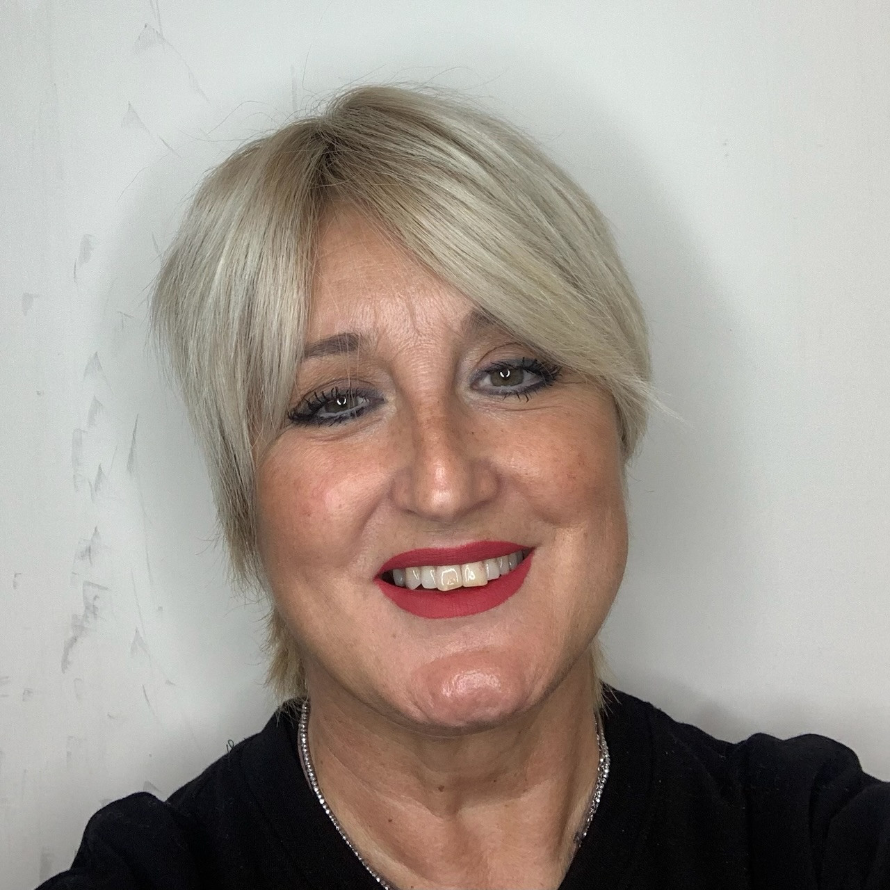 CDJ Hair Point salone di acconciatura Recanati