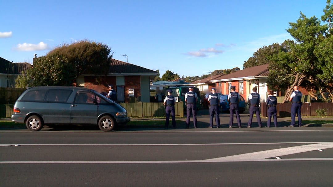 Police Ten 7 - O Teu AMC