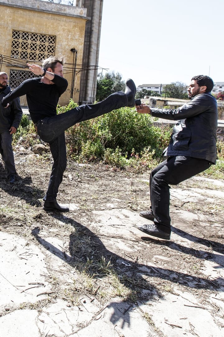 Transporter T2, EP 2: Vuelta al pasado - O Teu AMC