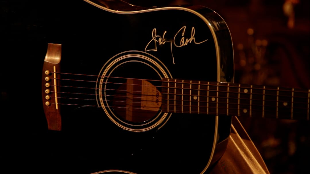 Negócio Fechado: Guitarra de Johnny Cash / Arca Antiga - O Teu AMC