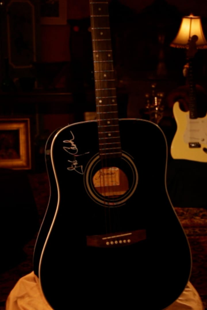 Negócio Fechado: Guitarra de Johnny Cash / Arca Antiga - O Teu AMC